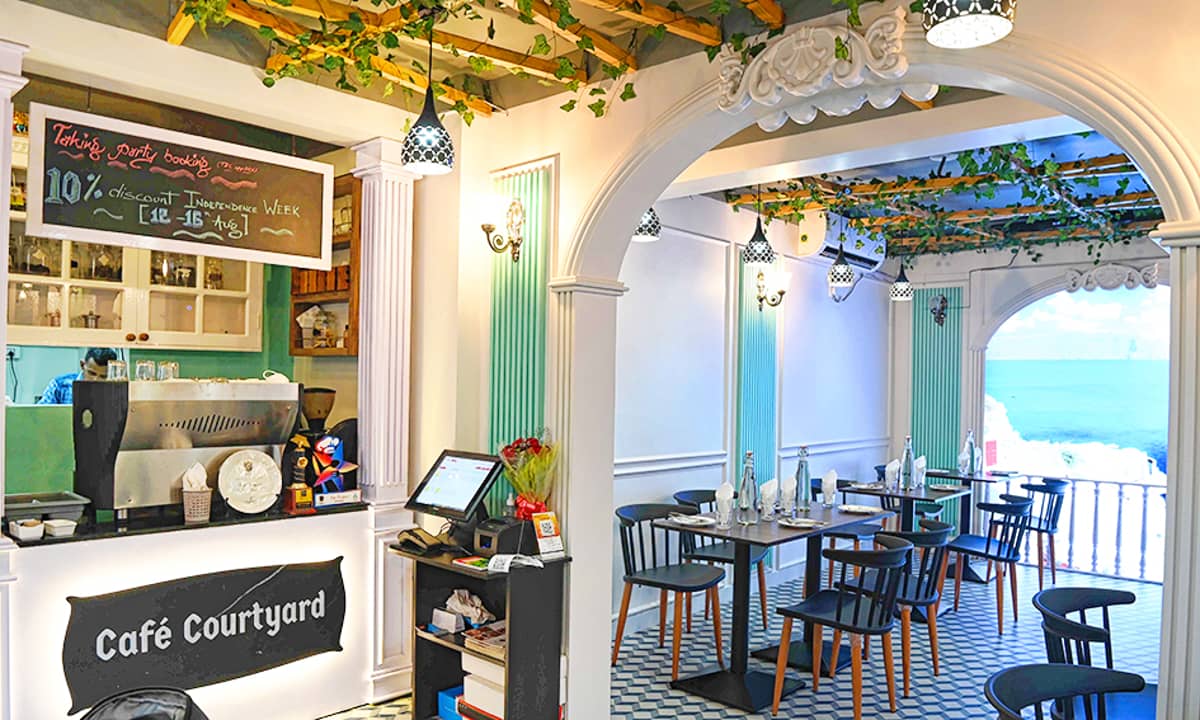 t2 checks out the new-look Cafe Courtyard | t2ONLINE