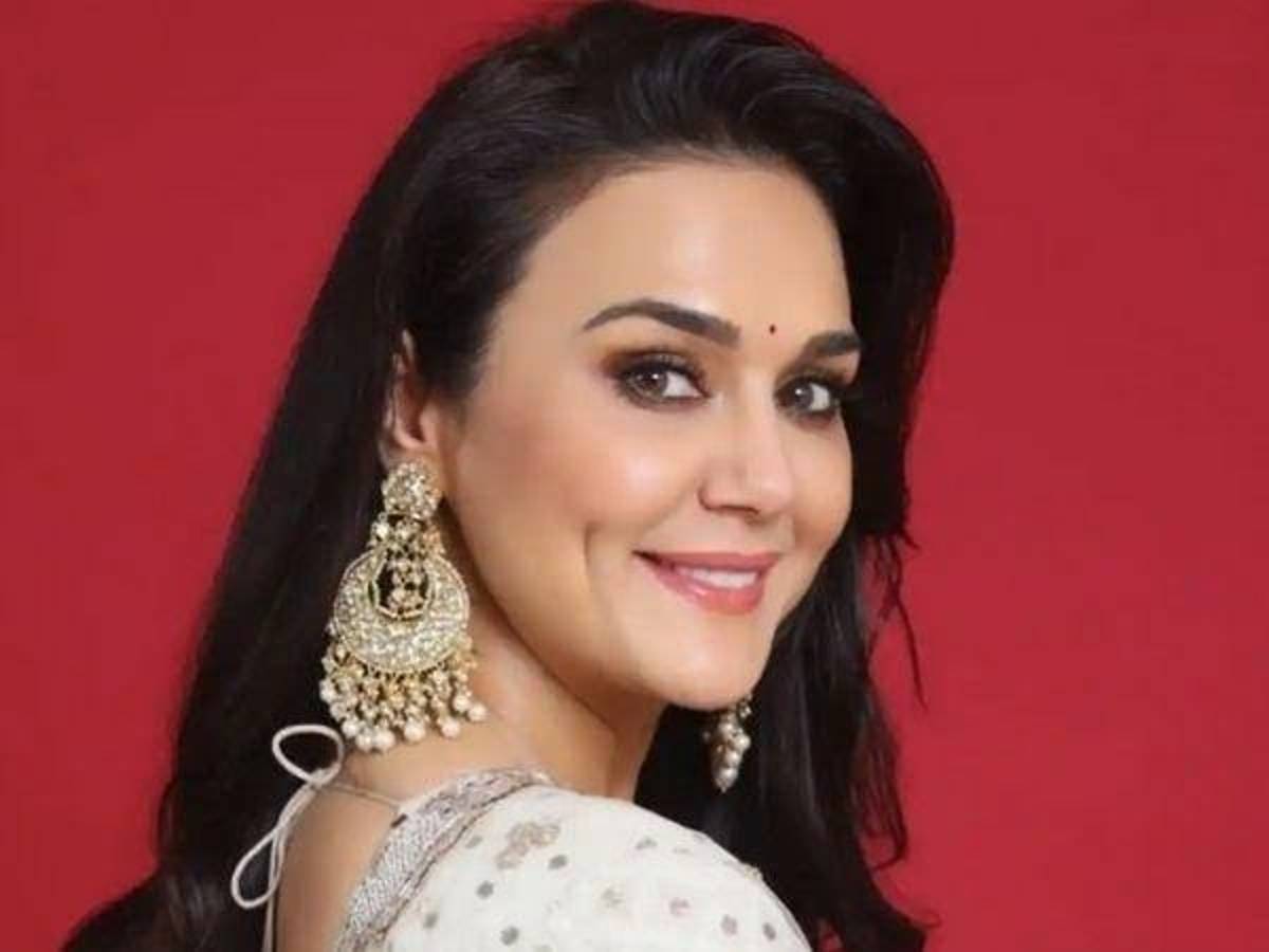 t2ONLINE traces Preity Zintas journey on her birthday | t2ONLINE