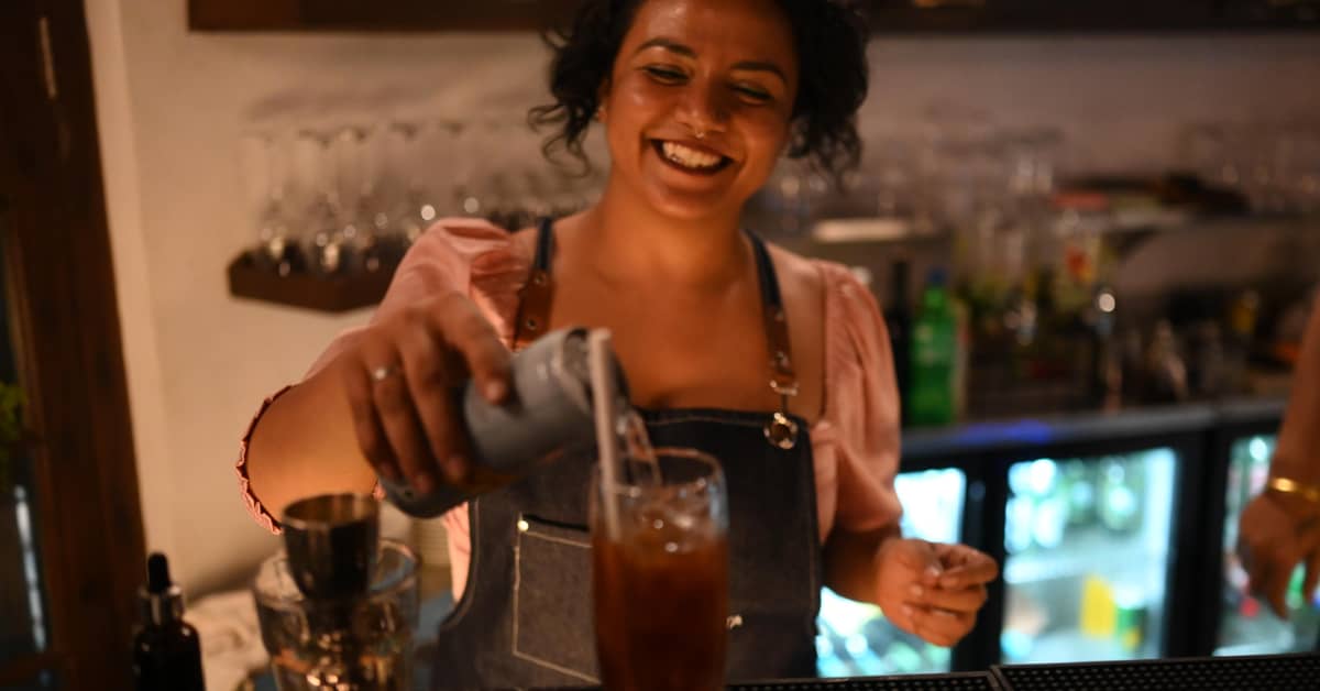 Skinny Mos Jazz Club launches bar with lip smacking cocktails in ...