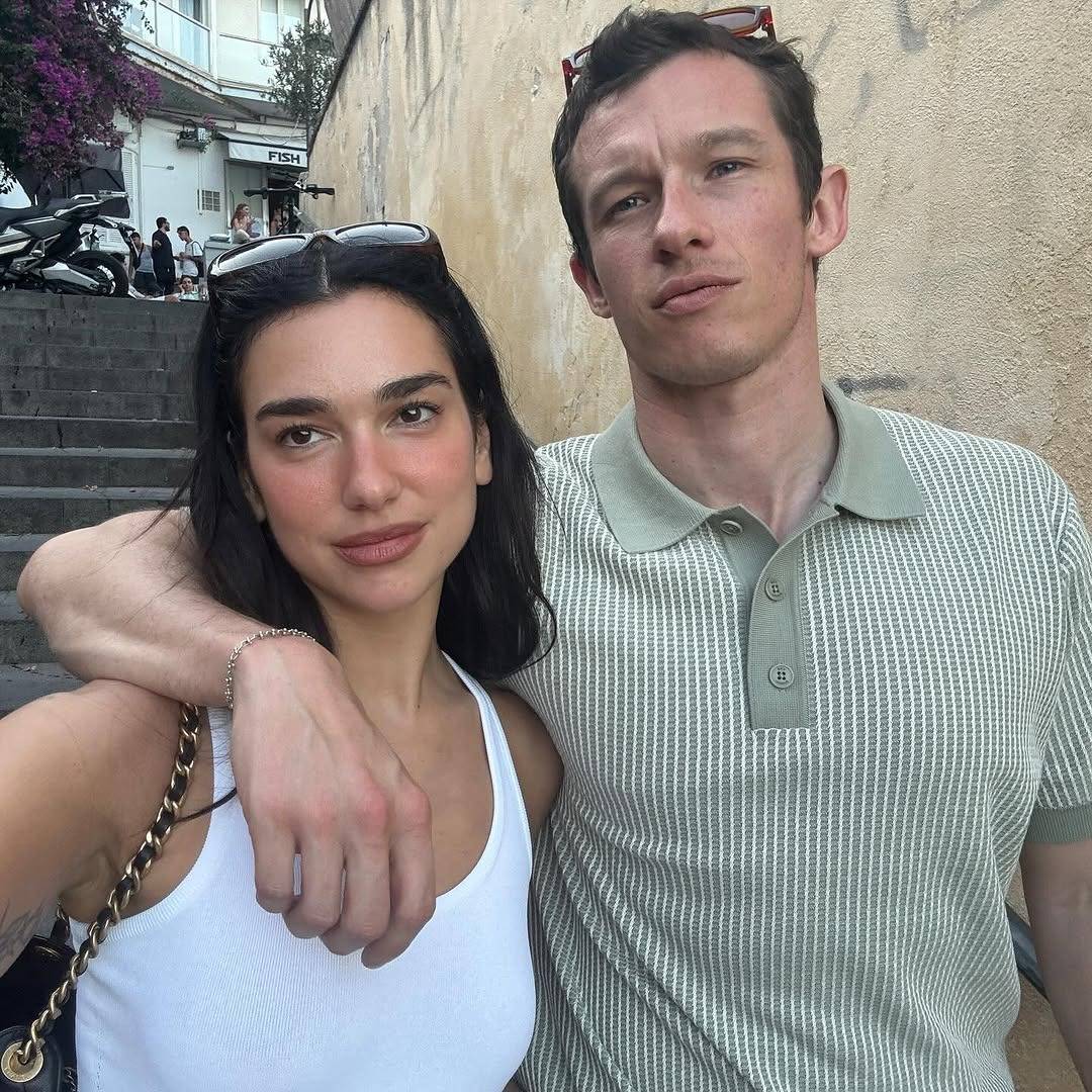 Callum Turner aka Dua Lipa's fiance is the "red-hot favourite" to play ...