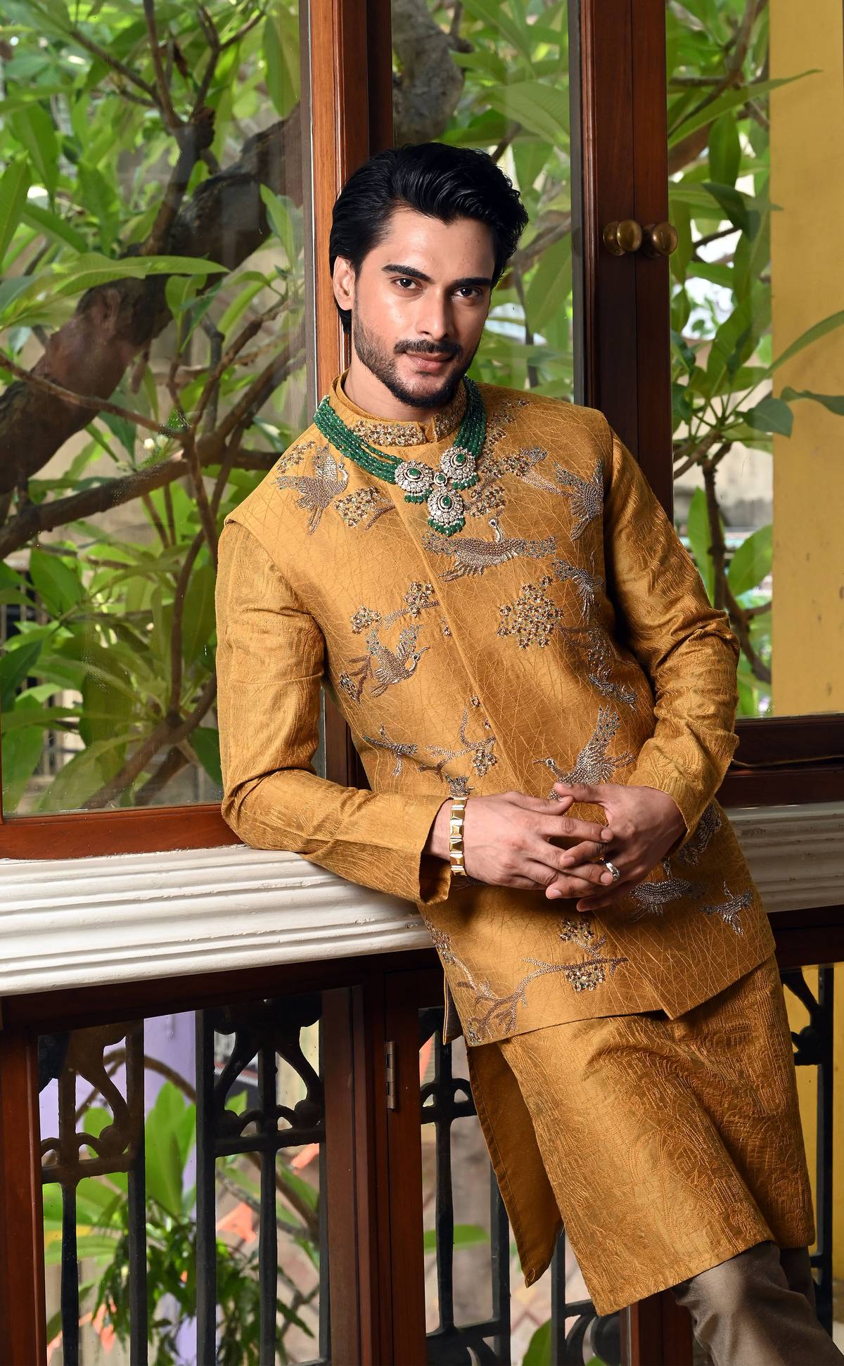 Designer Surbhi Pansari and Madanji Meghraj Jewellers showcase six ...