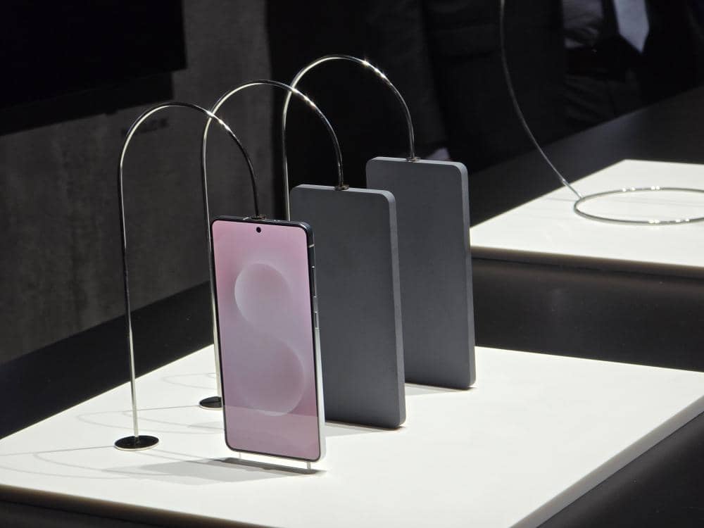 First look of Samsung Galaxy S25 Edge, a super-skinny phone | t2ONLINE