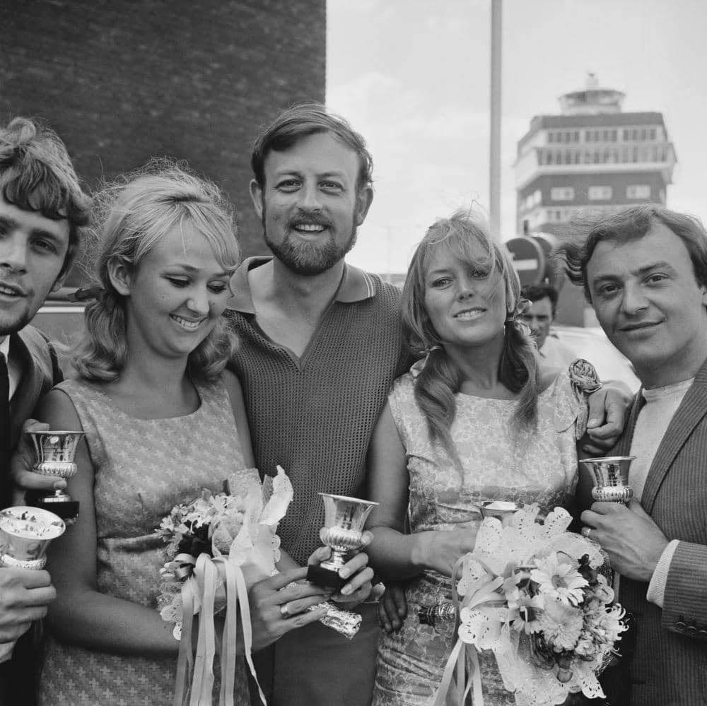 Remembering Roger Whittaker who was a pop star of a different kind one ...