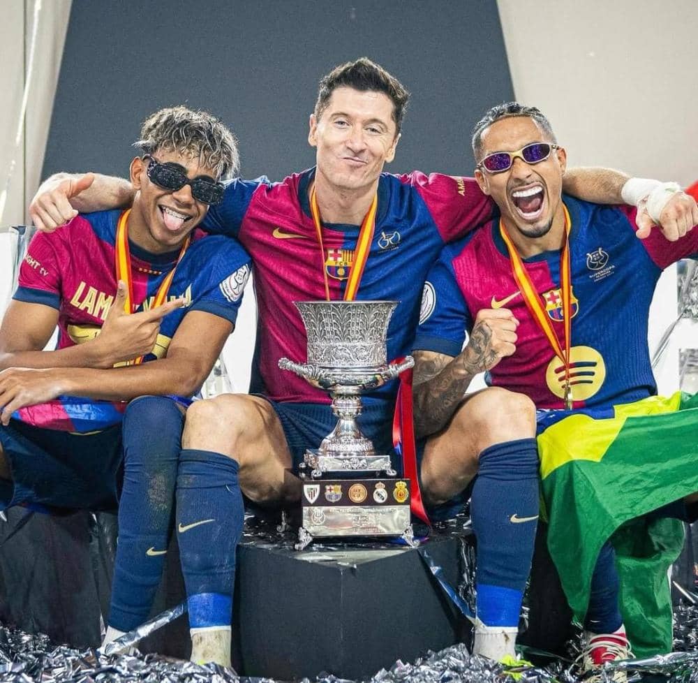 FC Barcelona becomes the super champions of the Spanish Super Cup with ...