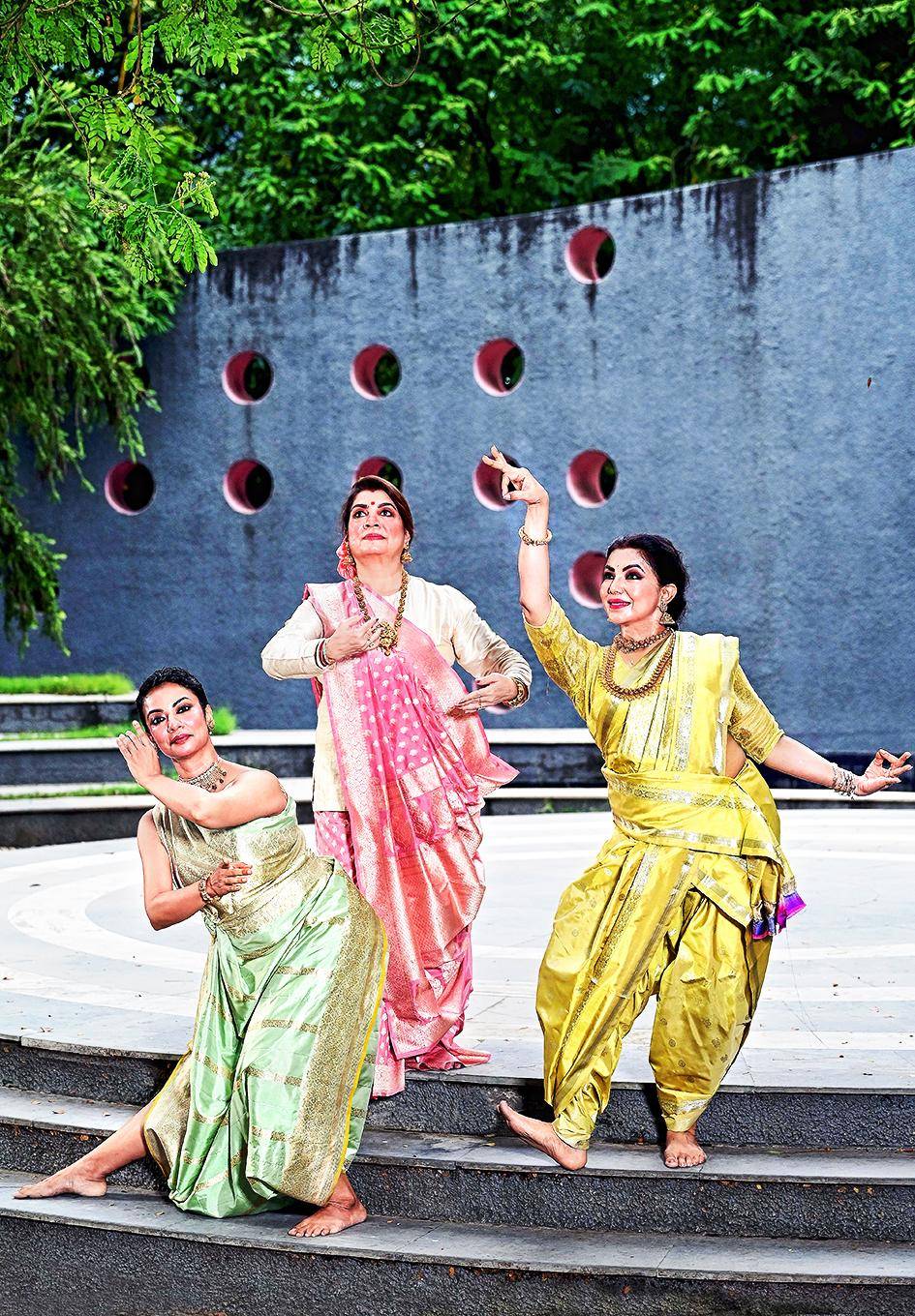 Three city dancers come together for an exclusive t2 shoot showcasing a ...